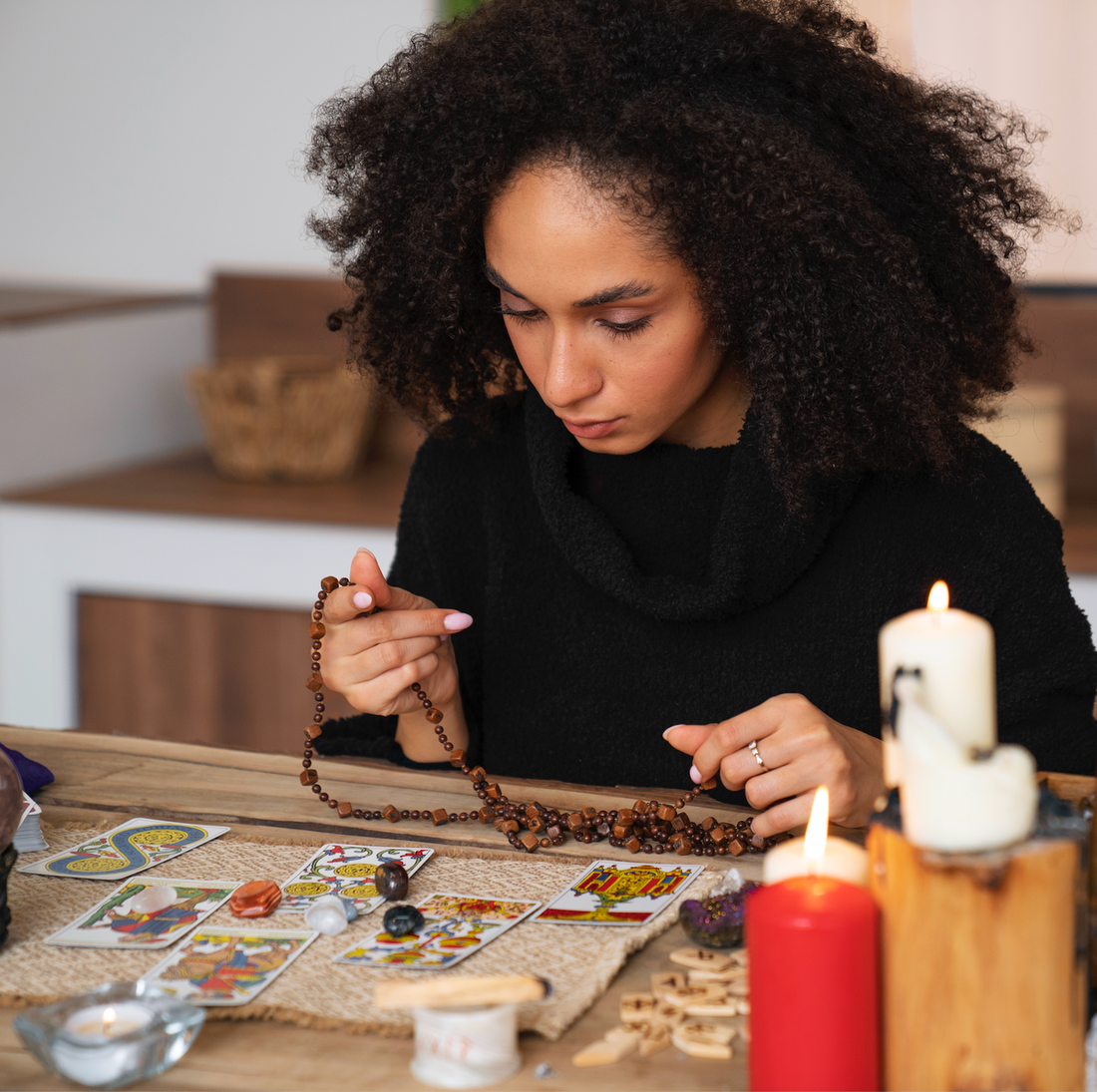 Unraveling Layouts: How to Read Different Tarot Spreads – TEVADA Tarot